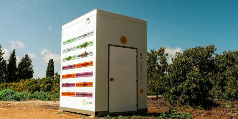 Protecting Our Pollinators: World's First Robotic Beehive to Combat the ...